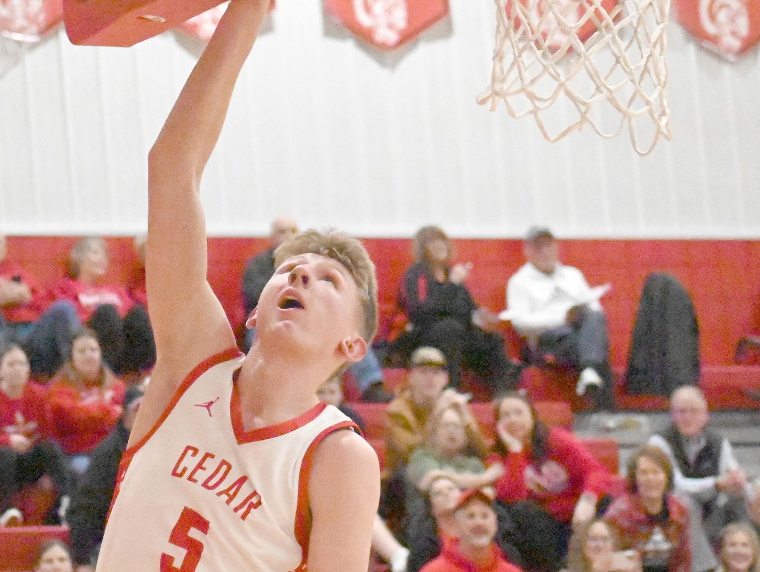 Cedar rolls past LCC Bears as Becker hits the 1,000-point mark