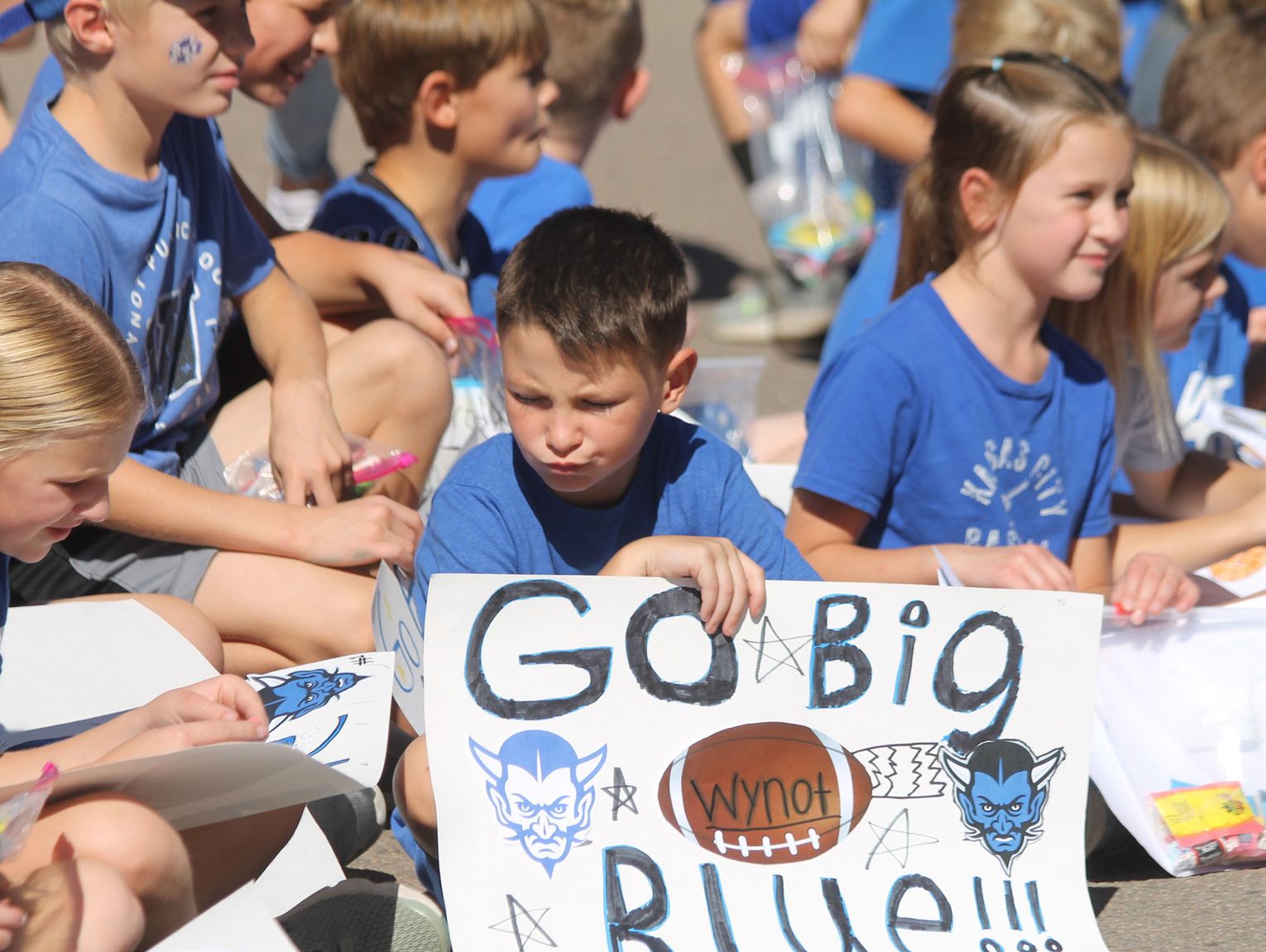 Wynot Celebrates Homecoming